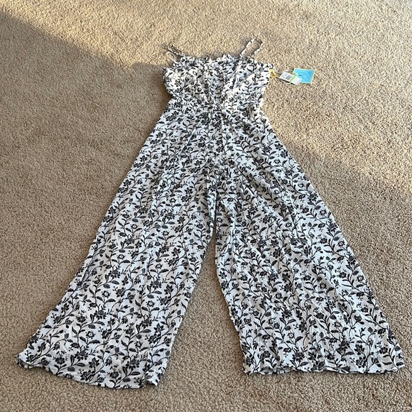 CeCe | Pants & Jumpsuits | New Cece White Floral Ruffled Wide Leg ...